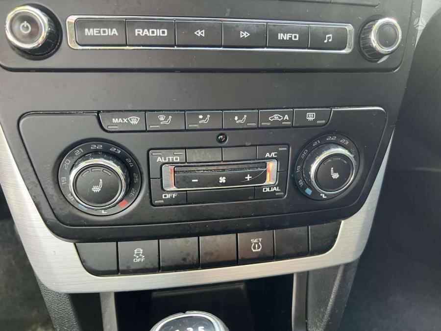Grey Skoda Yeti 2015 in Prienai, with an engine capacity of 1.20 L and mileage of 280 thousand km for 4150 €, photo 17 on AUTOMOTO.COM.LV