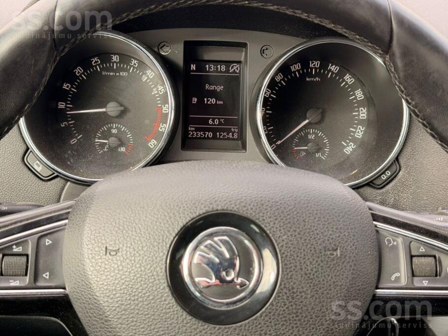 Grey Skoda Yeti 2015 in Riga, with an engine capacity of 1.60 L and mileage of 234 thousand km for 5200 €, photo 11 on AUTOMOTO.COM.LV