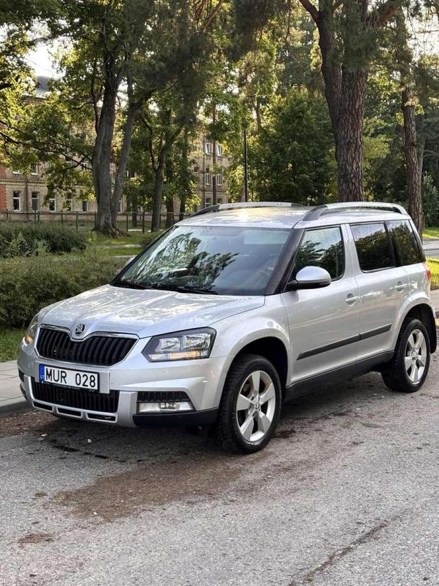 Grey Skoda Yeti 2015 in Alytus, with an engine capacity of 1.97 L and mileage of 389 thousand km for 4999 €, photo 3 on AUTOMOTO.COM.LV