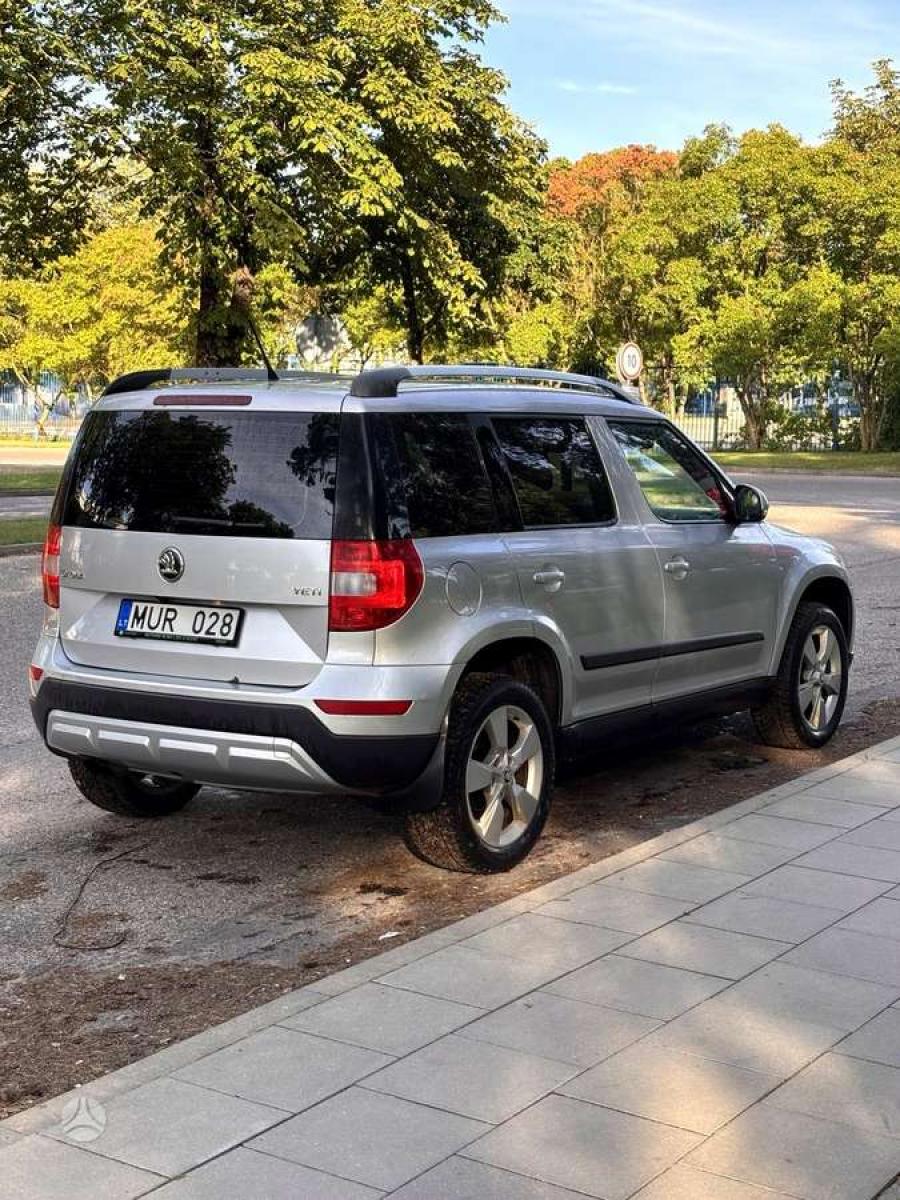Grey Skoda Yeti 2015 in Alytus, with an engine capacity of 1.97 L and mileage of 389 thousand km for 4999 €, photo 5 on AUTOMOTO.COM.LV