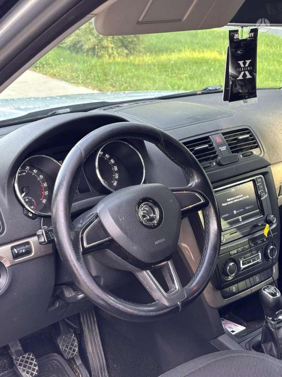 Grey Skoda Yeti 2015 in Alytus, with an engine capacity of 1.97 L and mileage of 389 thousand km for 4999 €, photo 6 on AUTOMOTO.COM.LV