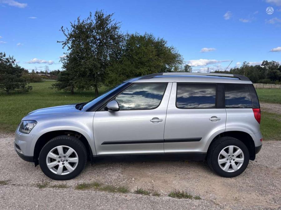 Pelēks Skoda Yeti 2015 Viļņa, ar dzinēja tilpumu 1.97 L un nobraukumu 208 tūkst. km par 5950 €, foto 8 vietnē AUTOMOTO.COM.LV