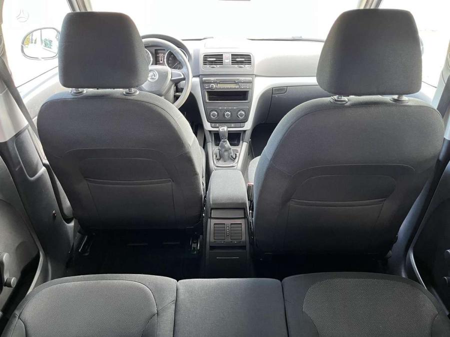 Pelēks Skoda Yeti 2015 Viļņa, ar dzinēja tilpumu 1.97 L un nobraukumu 208 tūkst. km par 5950 €, foto 12 vietnē AUTOMOTO.COM.LV