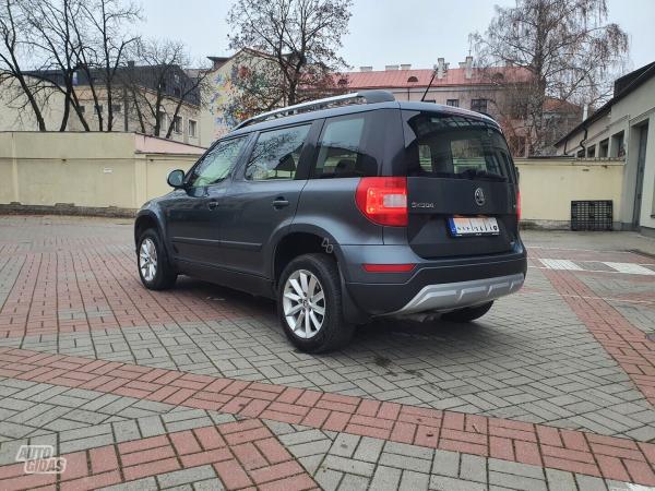 Grey Skoda Yeti 2016 in Kaunas, with an engine capacity of 2.00 L and mileage of 298 thousand km for 5600 €, photo 3 on AUTOMOTO.COM.LV