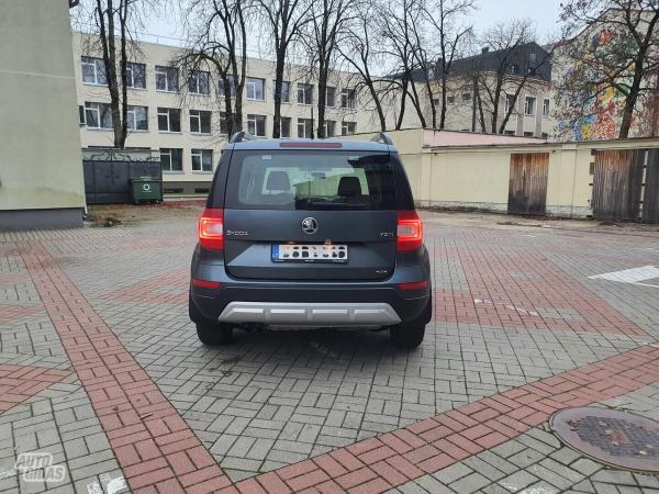 Grey Skoda Yeti 2016 in Kaunas, with an engine capacity of 2.00 L and mileage of 298 thousand km for 5600 €, photo 6 on AUTOMOTO.COM.LV