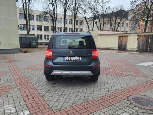 Grey Skoda Yeti 2016 in Kaunas, with an engine capacity of 2.00 L and mileage of 298 thousand km for 5600 €, photo 7 on AUTOMOTO.COM.LV