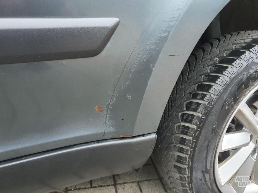Grey Skoda Yeti 2016 in Kaunas, with an engine capacity of 2.00 L and mileage of 298 thousand km for 5600 €, photo 14 on AUTOMOTO.COM.LV