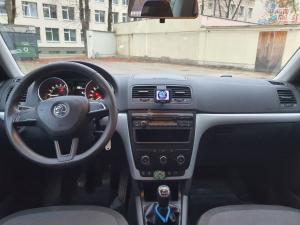 Grey Skoda Yeti 2016 in Kaunas, with an engine capacity of 2.00 L and mileage of 298 thousand km for 5600 €, photo 15 on AUTOMOTO.COM.LV
