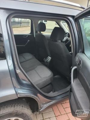 Grey Skoda Yeti 2016 in Kaunas, with an engine capacity of 2.00 L and mileage of 298 thousand km for 5600 €, photo 17 on AUTOMOTO.COM.LV