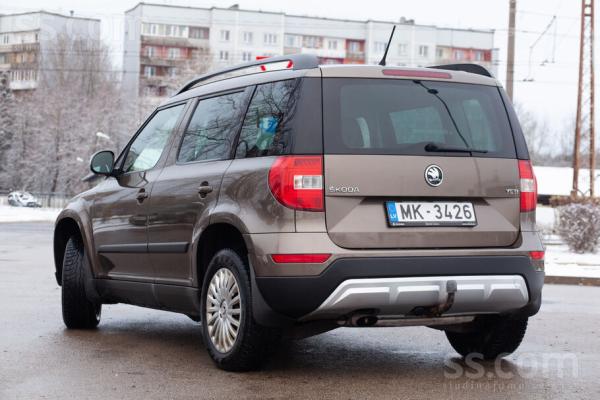 Grey Skoda Yeti 2016 in Riga, with an engine capacity of 1.20 L and mileage of 161 thousand km for 5850 €, photo 4 on AUTOMOTO.COM.LV