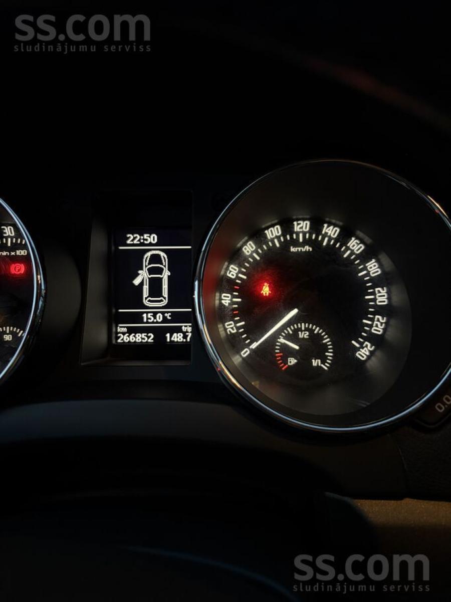 Grey Skoda Yeti 2016 in Riga, with an engine capacity of 2.00 L and mileage of 267 thousand km for 6490 €, photo 10 on AUTOMOTO.COM.LV