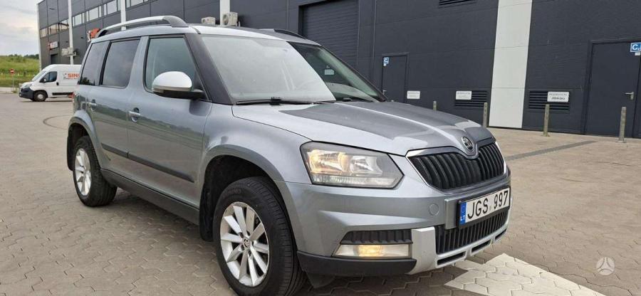 Grey Skoda Yeti 2016 in Vilnius, with an engine capacity of 2.00 L and mileage of 243 thousand km for 5450 €, photo 1 on AUTOMOTO.COM.LV