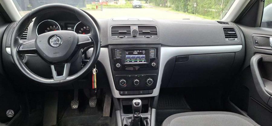 Grey Skoda Yeti 2016 in Vilnius, with an engine capacity of 2.00 L and mileage of 243 thousand km for 5450 €, photo 11 on AUTOMOTO.COM.LV