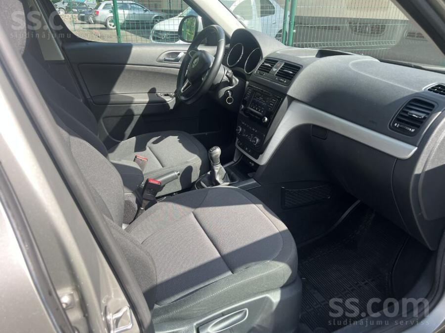 Grey Skoda Yeti 2016 in Dobele, with an engine capacity of 1.40 L and mileage of 156 thousand km for 5600 €, photo 12 on AUTOMOTO.COM.LV