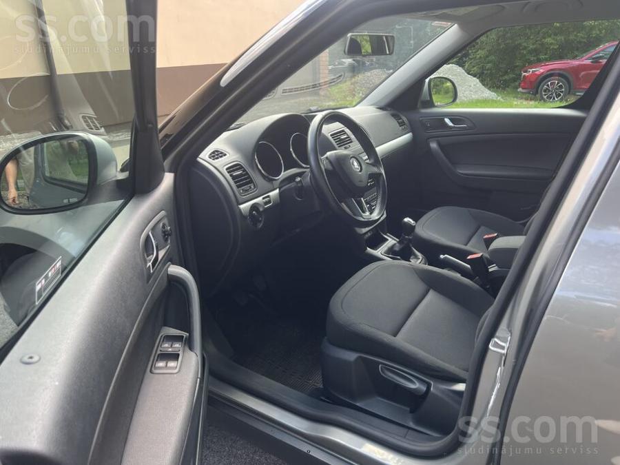 Grey Skoda Yeti 2016 in Dobele, with an engine capacity of 1.40 L and mileage of 156 thousand km for 5600 €, photo 16 on AUTOMOTO.COM.LV
