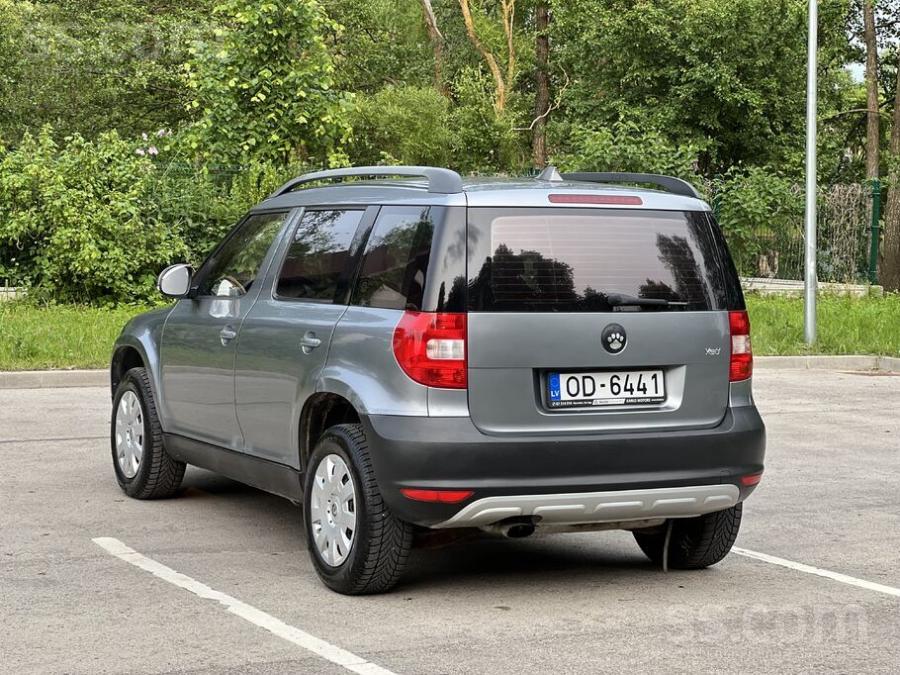Pelēks Skoda Yeti 2011 Rīga, ar dzinēja tilpumu 1.20 L un nobraukumu 140 tūkst. km par 2800 €, foto 4 vietnē AUTOMOTO.COM.LV