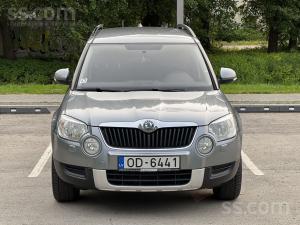 Pelēks Skoda Yeti 2011 Rīga, ar dzinēja tilpumu 1.20 L un nobraukumu 140 tūkst. km par 2800 €, foto 10 vietnē AUTOMOTO.COM.LV