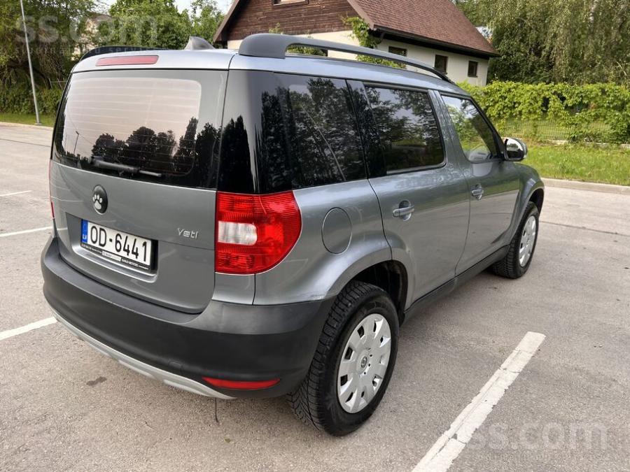 Pelēks Skoda Yeti 2011 Rīga, ar dzinēja tilpumu 1.20 L un nobraukumu 140 tūkst. km par 2800 €, foto 18 vietnē AUTOMOTO.COM.LV