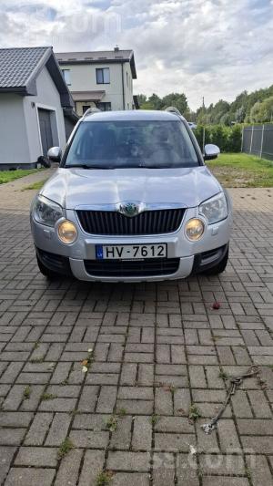 Grey Skoda Yeti 2012 in Riga, with an engine capacity of 1.20 L and mileage of 217 thousand km for 1690 €, photo 13 on AUTOMOTO.COM.LV