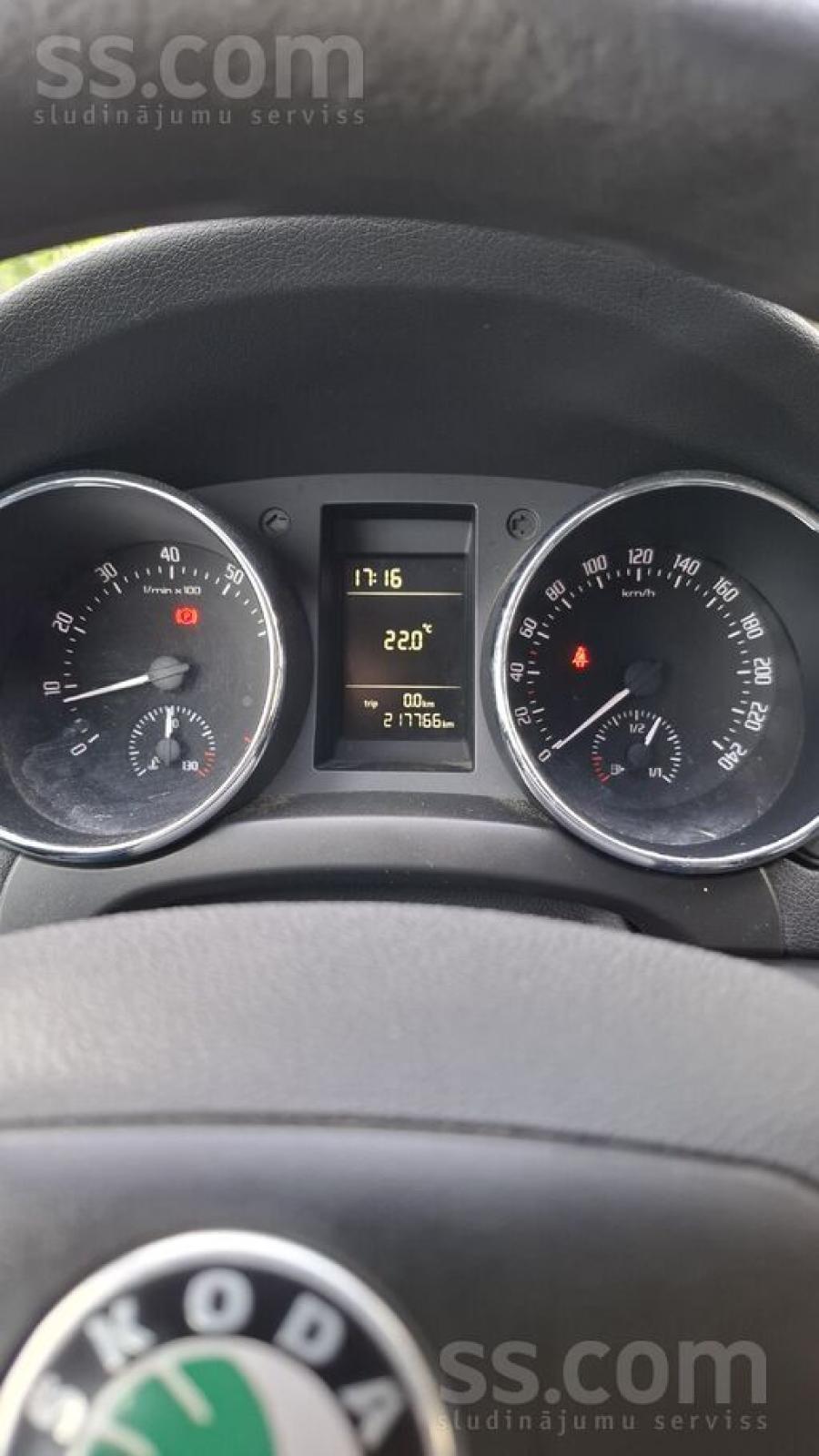Grey Skoda Yeti 2012 in Riga, with an engine capacity of 1.20 L and mileage of 217 thousand km for 1690 €, photo 19 on AUTOMOTO.COM.LV