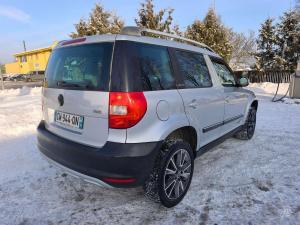 Grey Skoda Yeti 2013 in Taurage, with an engine capacity of 2.00 L and mileage of 260 thousand km for 3400 €, photo 3 on AUTOMOTO.COM.LV