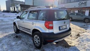 Grey Skoda Yeti 2011 in Vilnius, with an engine capacity of 1.20 L and mileage of 155 thousand km for 4200 €, photo 3 on AUTOMOTO.COM.LV