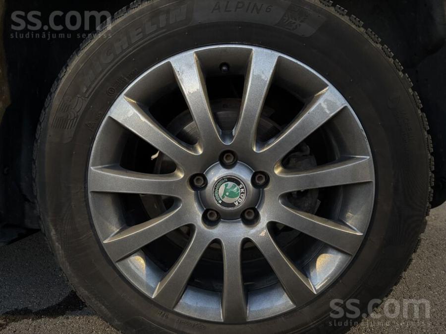 Pelēks Skoda Yeti 2012 Rīga, ar dzinēja tilpumu 2.00 L un nobraukumu 289 tūkst. km par 4200 €, foto 15 vietnē AUTOMOTO.COM.LV