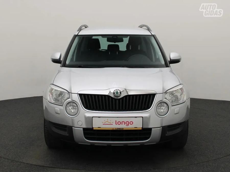 Grey Skoda Yeti 2014 in Vilnius, with an engine capacity of 1.20 L and mileage of 172 thousand km for 6599 €, photo 4 on AUTOMOTO.COM.LV