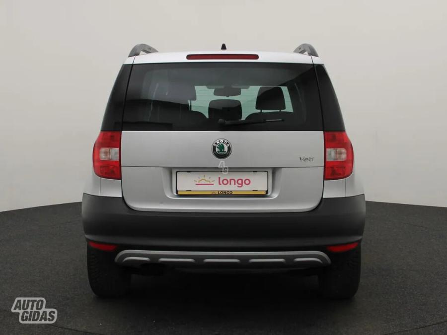 Grey Skoda Yeti 2014 in Vilnius, with an engine capacity of 1.20 L and mileage of 172 thousand km for 6599 €, photo 6 on AUTOMOTO.COM.LV