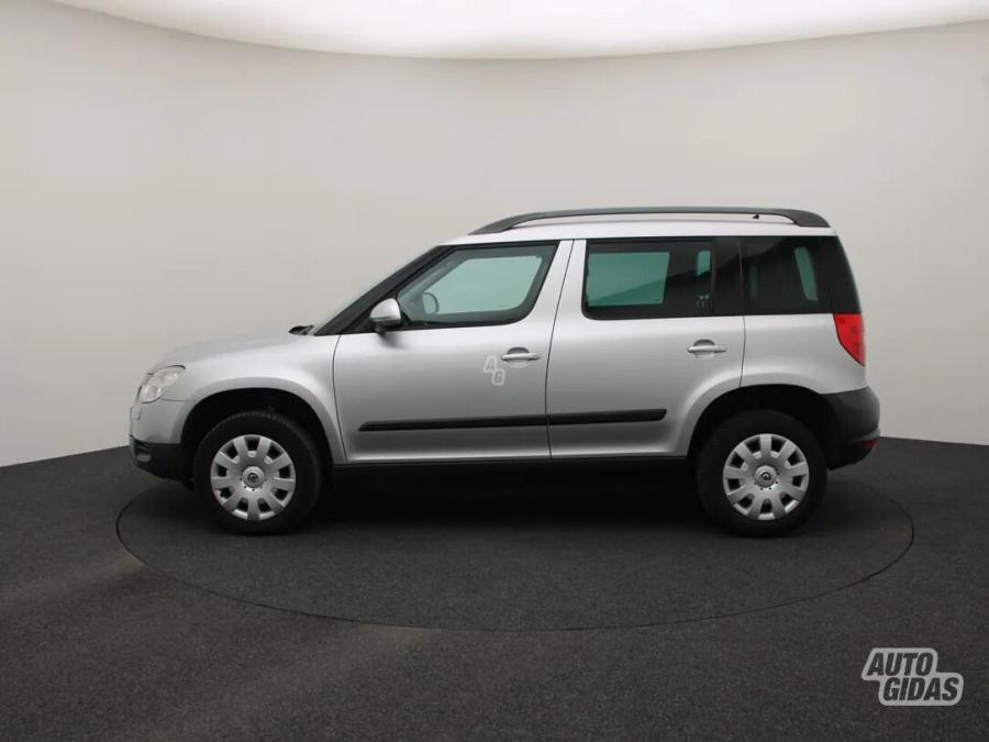 Grey Skoda Yeti 2014 in Vilnius, with an engine capacity of 1.20 L and mileage of 172 thousand km for 6599 €, photo 7 on AUTOMOTO.COM.LV