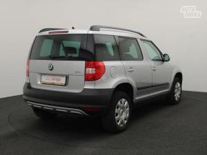 Grey Skoda Yeti 2014 in Vilnius, with an engine capacity of 1.20 L and mileage of 172 thousand km for 6599 €, photo 9 on AUTOMOTO.COM.LV