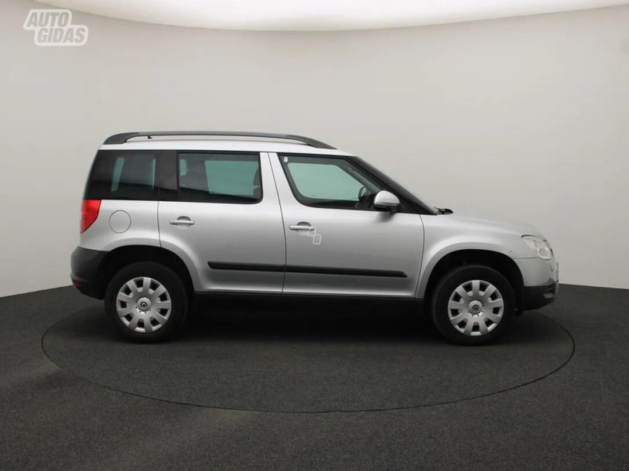 Grey Skoda Yeti 2014 in Vilnius, with an engine capacity of 1.20 L and mileage of 172 thousand km for 6599 €, photo 10 on AUTOMOTO.COM.LV