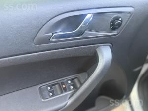 Pelēks Skoda Yeti 2014 Rīga, ar dzinēja tilpumu 2.00 L un nobraukumu 219 tūkst. km par 7350 €, foto 27 vietnē AUTOMOTO.COM.LV