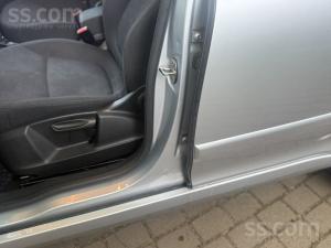 Pelēks Skoda Yeti 2014 Rīga, ar dzinēja tilpumu 2.00 L un nobraukumu 219 tūkst. km par 7350 €, foto 31 vietnē AUTOMOTO.COM.LV
