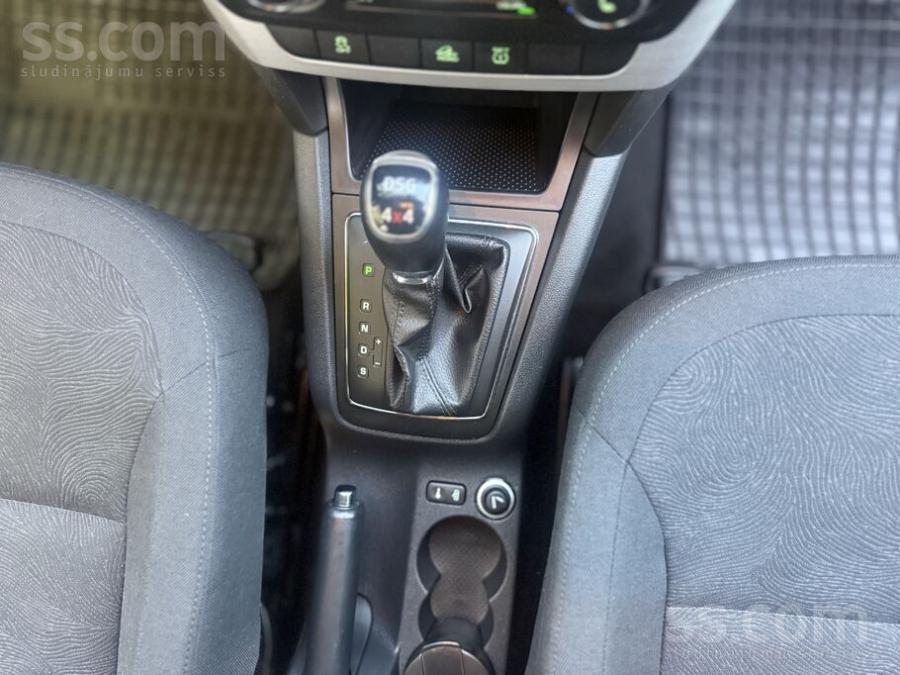 Pelēks Skoda Yeti 2014 Rīga, ar dzinēja tilpumu 2.00 L un nobraukumu 219 tūkst. km par 7350 €, foto 35 vietnē AUTOMOTO.COM.LV