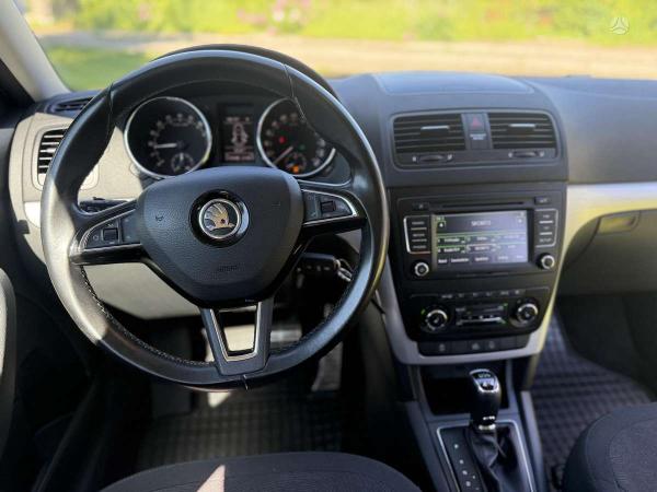 Grey Skoda Yeti 2014 in Riga, with an engine capacity of 0.00 L and mileage of 234 thousand km for 7250 €, photo 9 on AUTOMOTO.COM.LV