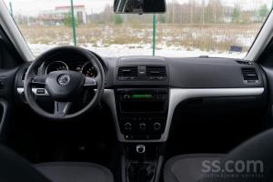 Pelēks Skoda Yeti 2015 Rīga, ar dzinēja tilpumu 2.00 L un nobraukumu 0 tūkst. km par 8490 €, foto 10 vietnē AUTOMOTO.COM.LV