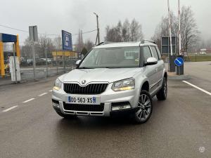 Grey Skoda Yeti 2015 in Panevezys, with an engine capacity of 2.00 L and mileage of 220 thousand km for 7590 €, photo 3 on AUTOMOTO.COM.LV