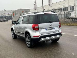 Grey Skoda Yeti 2015 in Panevezys, with an engine capacity of 2.00 L and mileage of 220 thousand km for 7590 €, photo 9 on AUTOMOTO.COM.LV