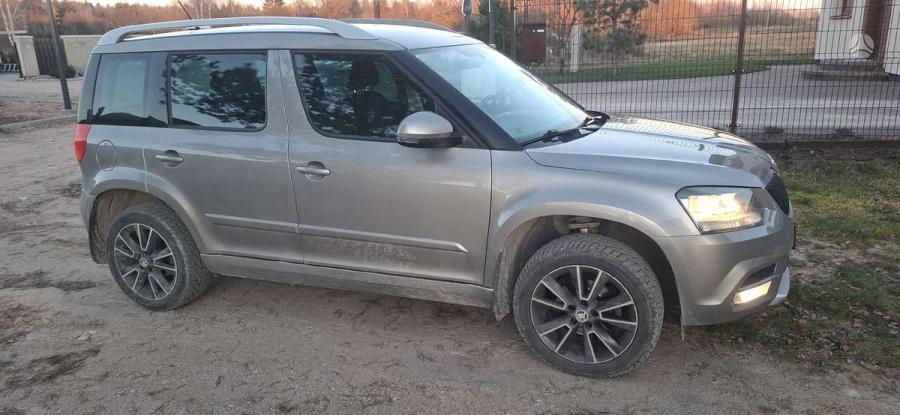 Grey Skoda Yeti 2017 in Kaunas, with an engine capacity of 1.20 L and mileage of 115 thousand km for 8000 €, photo 1 on AUTOMOTO.COM.LV