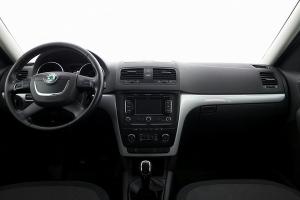 Pelēks Skoda Yeti 2011 Tallina, ar dzinēja tilpumu 2.00 L un nobraukumu 329 tūkst. km par 2199 €, foto 6 vietnē AUTOMOTO.COM.LV