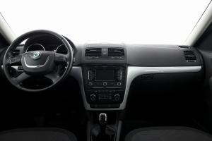 Pelēks Skoda Yeti 2011 Tallina, ar dzinēja tilpumu 2.00 L un nobraukumu 329 tūkst. km par 2199 €, foto 14 vietnē AUTOMOTO.COM.LV