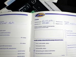 Pelēks Skoda Yeti 2011 Tallina, ar dzinēja tilpumu 2.00 L un nobraukumu 329 tūkst. km par 2199 €, foto 17 vietnē AUTOMOTO.COM.LV