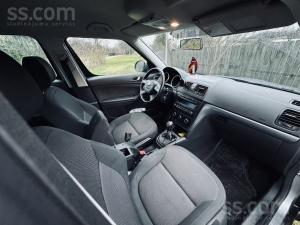 Pelēks Skoda Yeti 2012 Rīga, ar dzinēja tilpumu 2.00 L un nobraukumu 185 tūkst. km par 3900 €, foto 3 vietnē AUTOMOTO.COM.LV