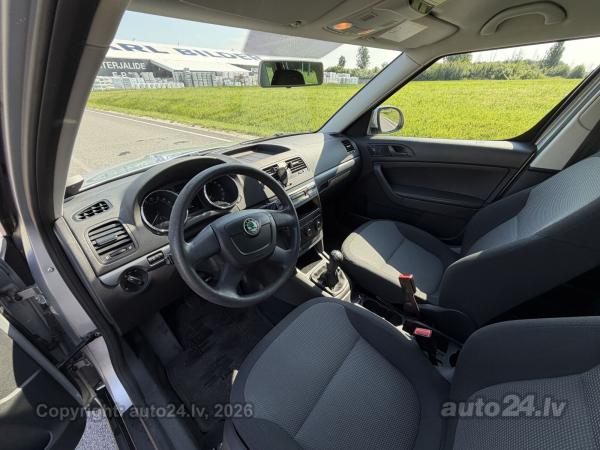 Grey Skoda Yeti 2012 in Parnu, with an engine capacity of 2.00 L and mileage of 178 thousand km for 4800 €, photo 8 on AUTOMOTO.COM.LV