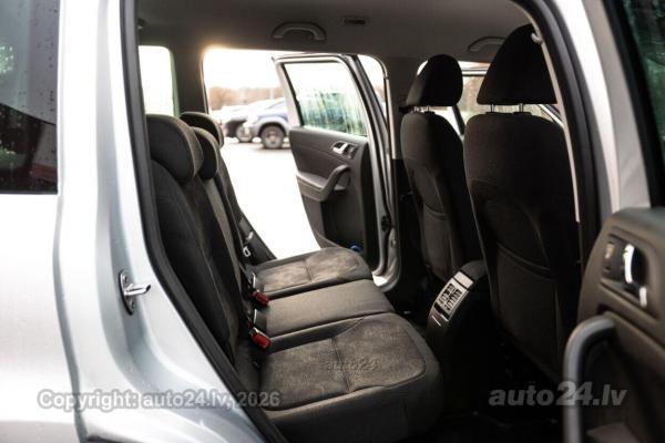 Grey Skoda Yeti 2015 in Tallinn, with an engine capacity of 1.20 L and mileage of 116 thousand km for 6990 €, photo 11 on AUTOMOTO.COM.LV
