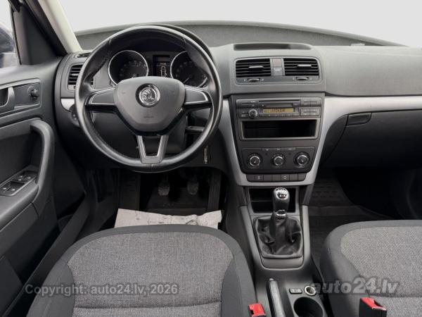 Pelēks Skoda Yeti 2015 Pērnava, ar dzinēja tilpumu 2.00 L un nobraukumu 241 tūkst. km par 8900 €, foto 6 vietnē AUTOMOTO.COM.LV