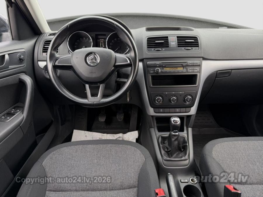 Pelēks Skoda Yeti 2015 Pērnava, ar dzinēja tilpumu 2.00 L un nobraukumu 241 tūkst. km par 8900 €, foto 6 vietnē AUTOMOTO.COM.LV