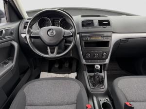 Pelēks Skoda Yeti 2015 Pērnava, ar dzinēja tilpumu 2.00 L un nobraukumu 241 tūkst. km par 8900 €, foto 6 vietnē AUTOMOTO.COM.LV