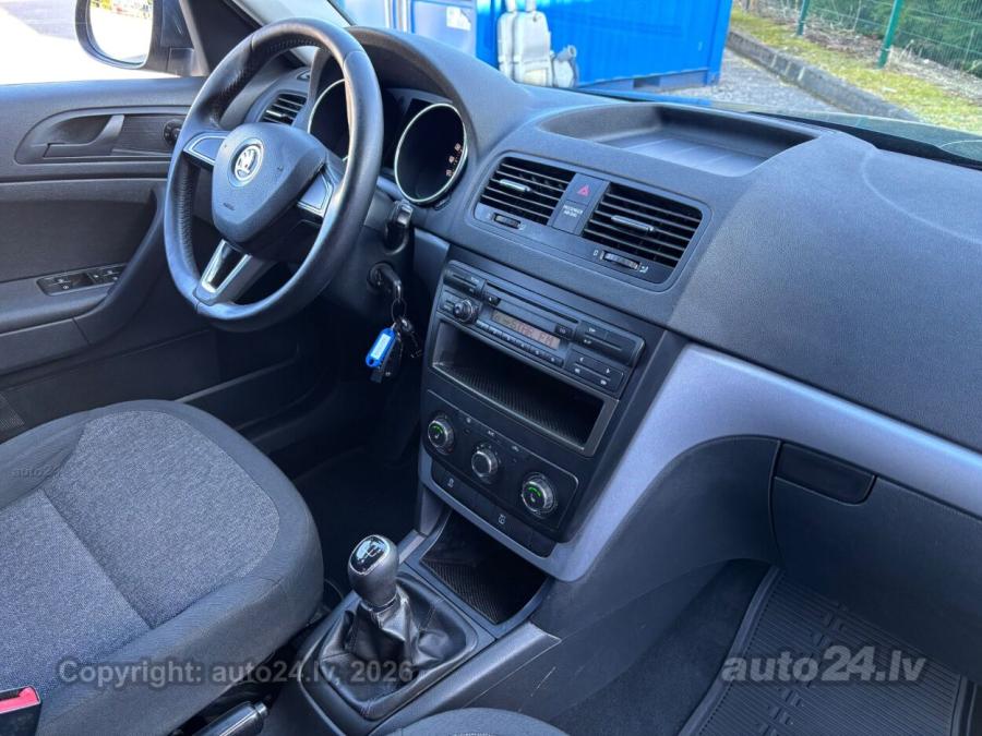 Pelēks Skoda Yeti 2015 Paide, ar dzinēja tilpumu 2.00 L un nobraukumu 188 tūkst. km par 7490 €, foto 8 vietnē AUTOMOTO.COM.LV